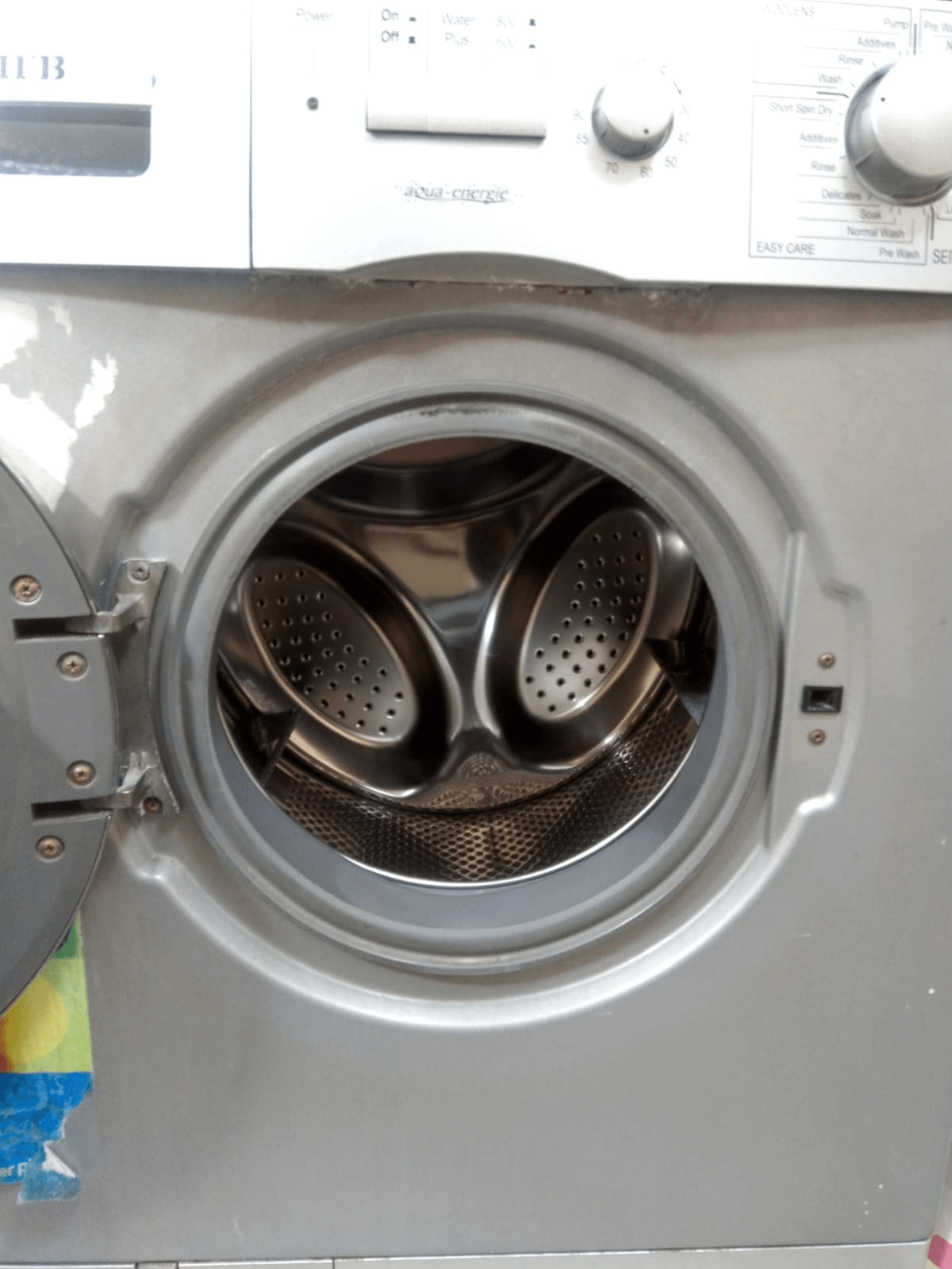 What is Front Load Washing Machine? - GreatLiving.in
